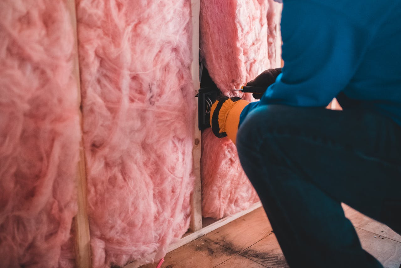 Quelle fixation pour un isolant mural ? - Le Blog Maison